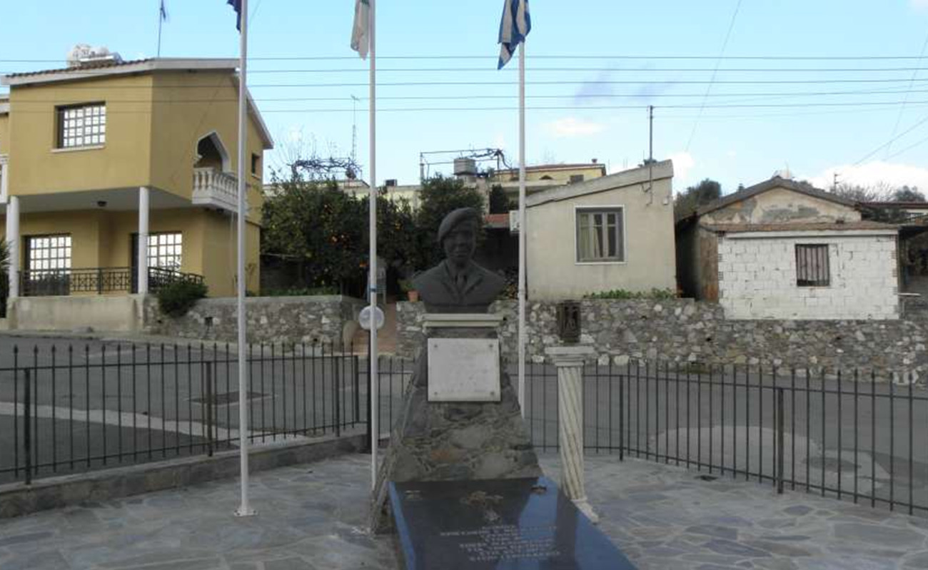 Μνημείο Ηρώων - Αρακαπάς - Pitsilia Daily